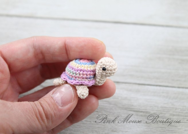 Little Miss Turtle (Free Crochet Pattern)